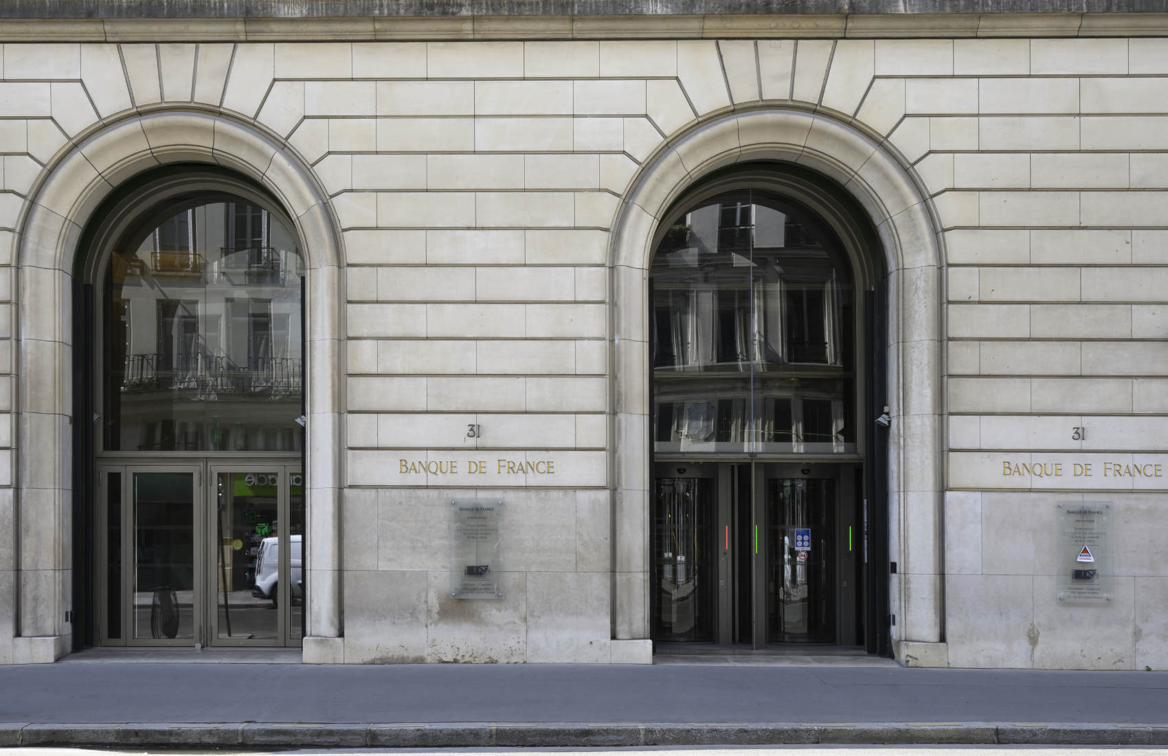 Banque de France, Euroclear partner for tokenized commercial paper project - Ledger Insights ...