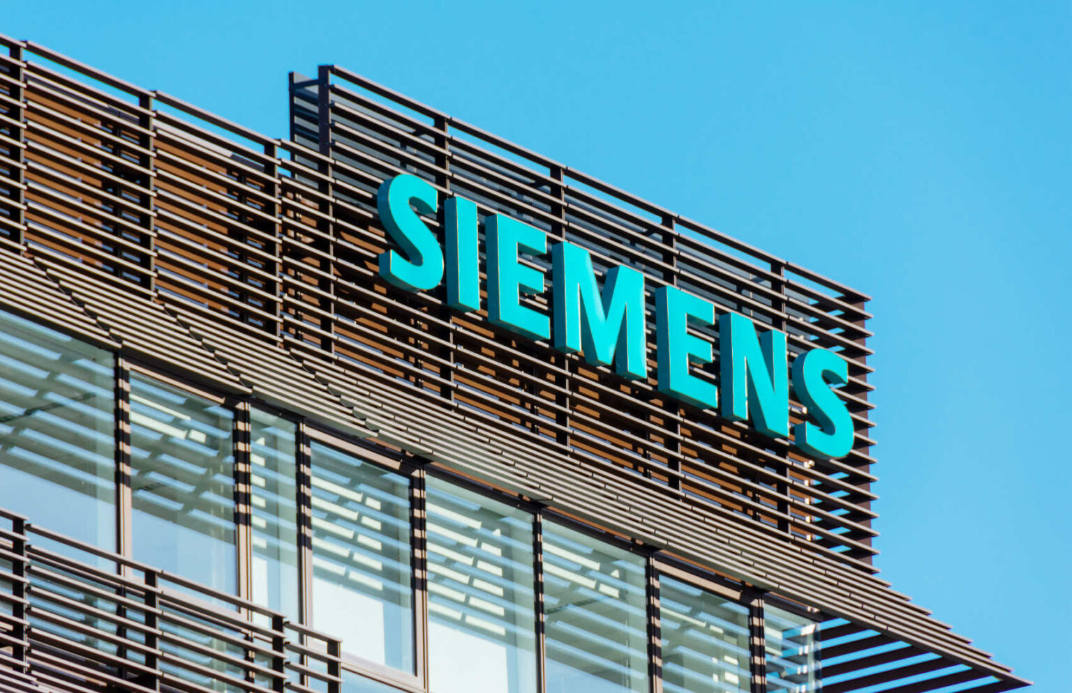 Siemens, B2C2 tap JP Morgan's blockchain-based FX swaps - Ledger ...