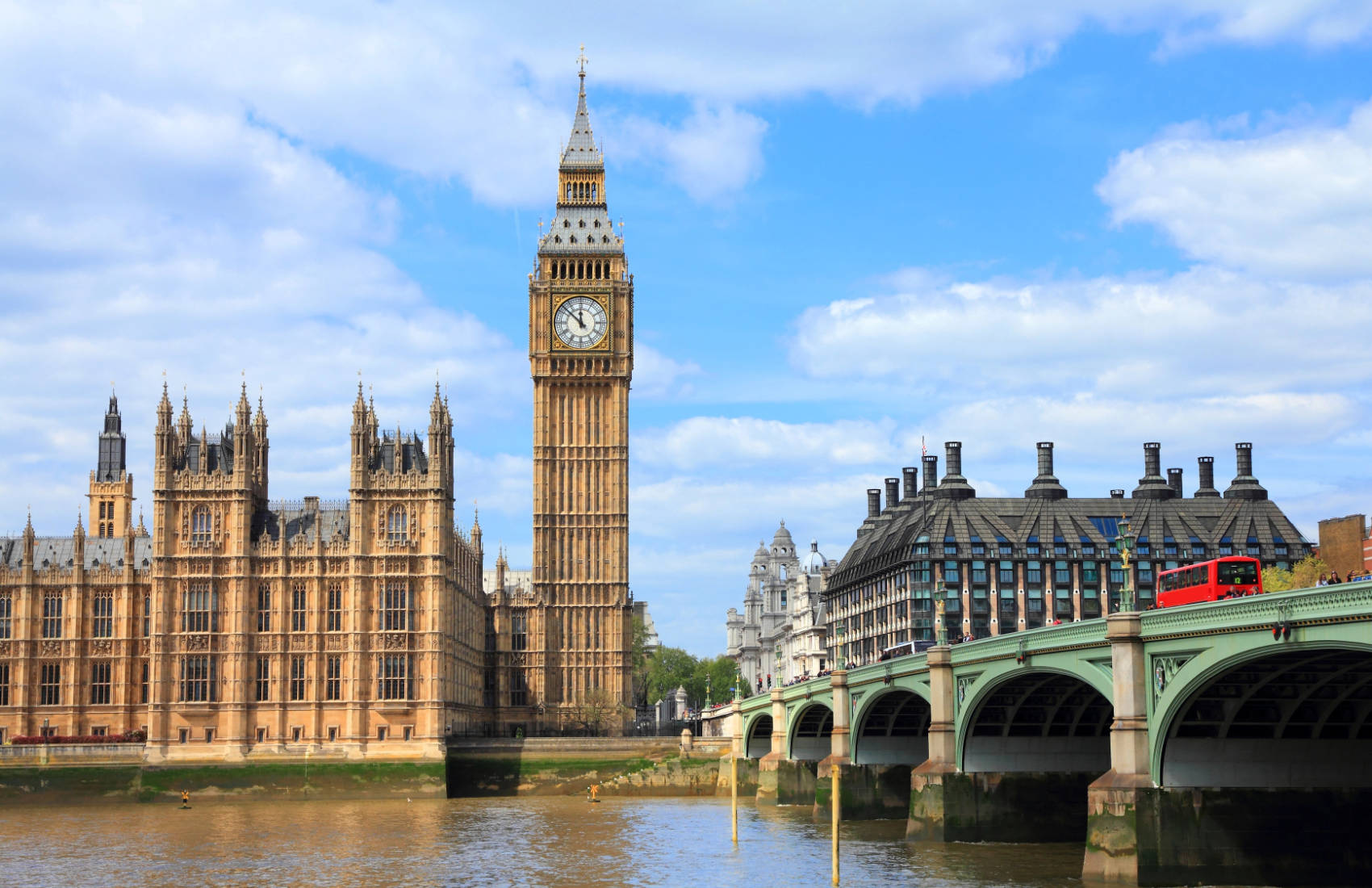 UK legislator warns of risk of US financial coercion through dollar ...